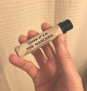 Is the Zerra & Co Zero Waste Mascara Worth It?